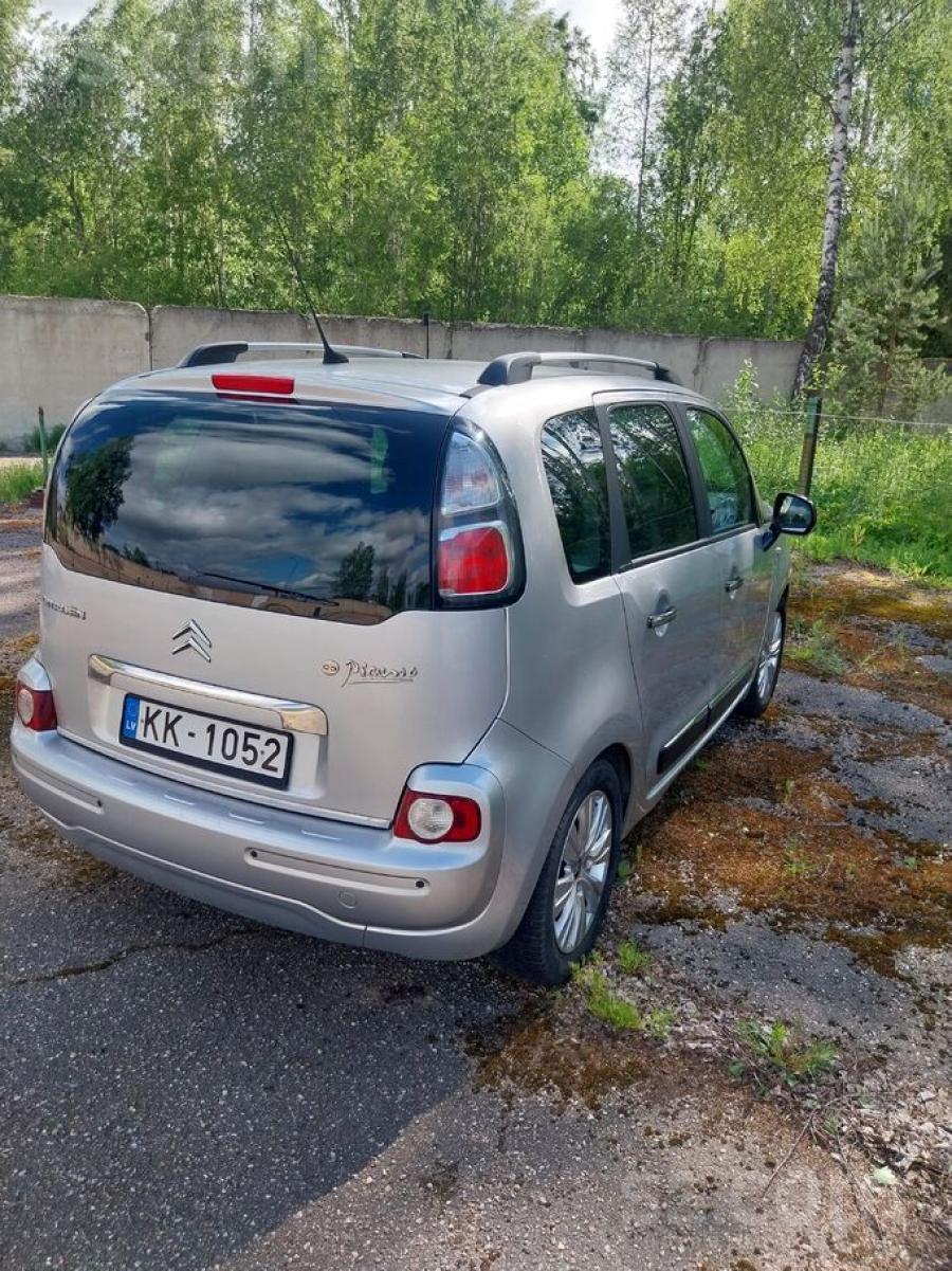 Citroen c3-picasso 2009 in Daugavpils, with an engine capacity of 1.40 L and mileage of 196 thousand km for 2750 €, photo 4 on AUTOMOTO.COM.LV