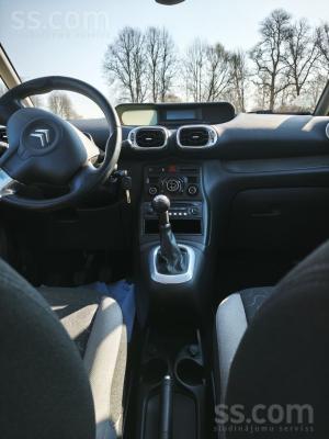 Citroen c3-picasso 2010 Kuldīga, ar dzinēja tilpumu 1.60 L un nobraukumu 241 tūkst. km par 4000 €, foto 13 vietnē AUTOMOTO.COM.LV