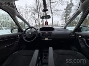 Citroen c3-picasso 2011 in Riga, with an engine capacity of 1.60 L and mileage of 187 thousand km for 3300 €, photo 10 on AUTOMOTO.COM.LV
