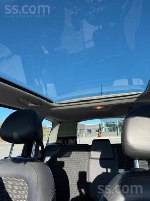 Red Citroen c3-picasso 2009 in Talsi, with an engine capacity of 1.40 L and mileage of 176 thousand km for 1600 €, photo 13 on AUTOMOTO.COM.LV