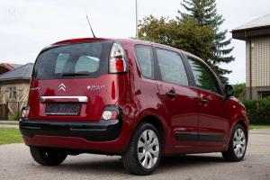 Red Citroen c3-picasso 2012 in Marijampole, with an engine capacity of 1.56 L and mileage of 296 thousand km for 3100 €, photo 8 on AUTOMOTO.COM.LV
