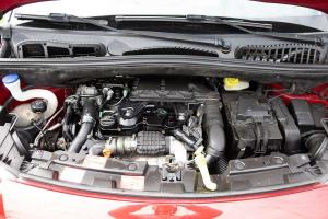 Red Citroen c3-picasso 2012 in Marijampole, with an engine capacity of 1.56 L and mileage of 296 thousand km for 3100 €, photo 23 on AUTOMOTO.COM.LV