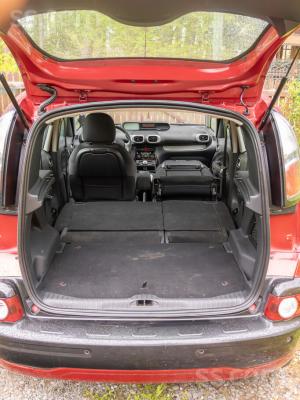 Sarkans Citroen c3-picasso 2011 Jūrmala, ar dzinēja tilpumu 1.60 L un nobraukumu 154 tūkst. km par 2550 €, foto 10 vietnē AUTOMOTO.COM.LV