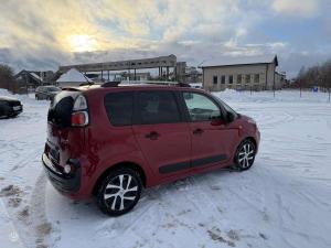 Red Citroen c3-picasso 2014 in Telschi, with an engine capacity of 1.56 L and mileage of 246 thousand km for 4300 €, photo 8 on AUTOMOTO.COM.LV