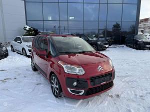 Red Citroen c3-picasso 2014 in Telschi, with an engine capacity of 1.56 L and mileage of 246 thousand km for 4300 €, photo 10 on AUTOMOTO.COM.LV