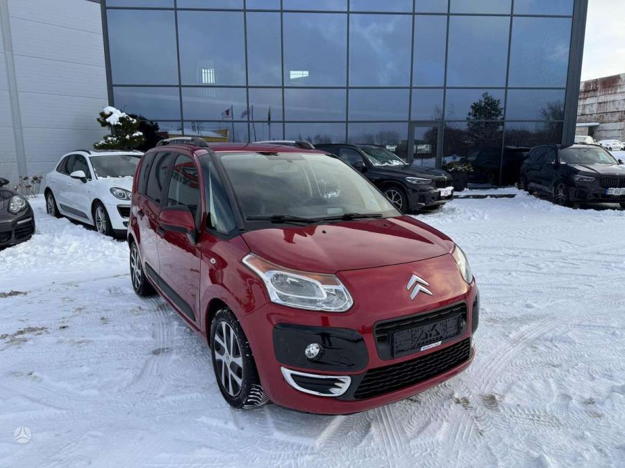Red Citroen c3-picasso 2014 in Telschi, with an engine capacity of 1.56 L and mileage of 246 thousand km for 4300 €, photo 10 on AUTOMOTO.COM.LV