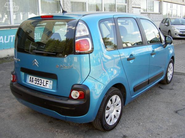 Violet Citroen c3-picasso 2009 in Vilnius, with an engine capacity of 1.40 L and mileage of 144 thousand km for 2599 €, photo 5 on AUTOMOTO.COM.LV
