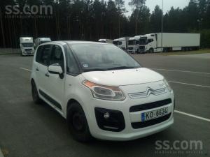 White Citroen c3-picasso 2013 in Kraslava, with an engine capacity of 1.60 L and mileage of 276 thousand km for 3000 €, photo 3 on AUTOMOTO.COM.LV