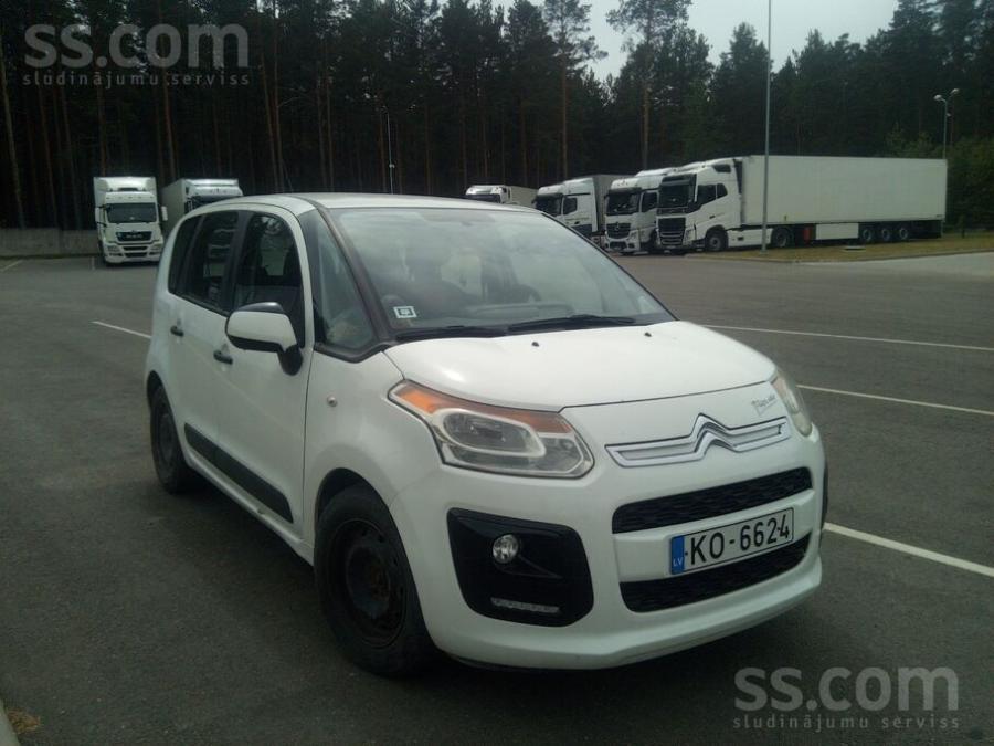 White Citroen c3-picasso 2013 in Kraslava, with an engine capacity of 1.60 L and mileage of 276 thousand km for 3000 €, photo 3 on AUTOMOTO.COM.LV
