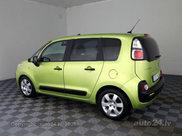 Yellow Citroen c3-picasso 2009 in Tallinn, with an engine capacity of 1.40 L and mileage of 199 thousand km for 1699 €, photo 4 on AUTOMOTO.COM.LV