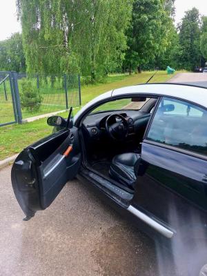 Black Citroen c3-pluriel 2005 in Vilnius, with an engine capacity of 1.40 L and mileage of 143 thousand km for 600 €, photo 7 on AUTOMOTO.COM.LV