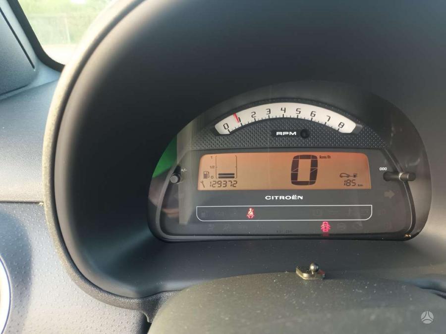 Sarkans Citroen c3-pluriel 2008 Marijampole, ar dzinēja tilpumu 1.36 L un nobraukumu 129 tūkst. km par 1350 €, foto 13 vietnē AUTOMOTO.COM.LV