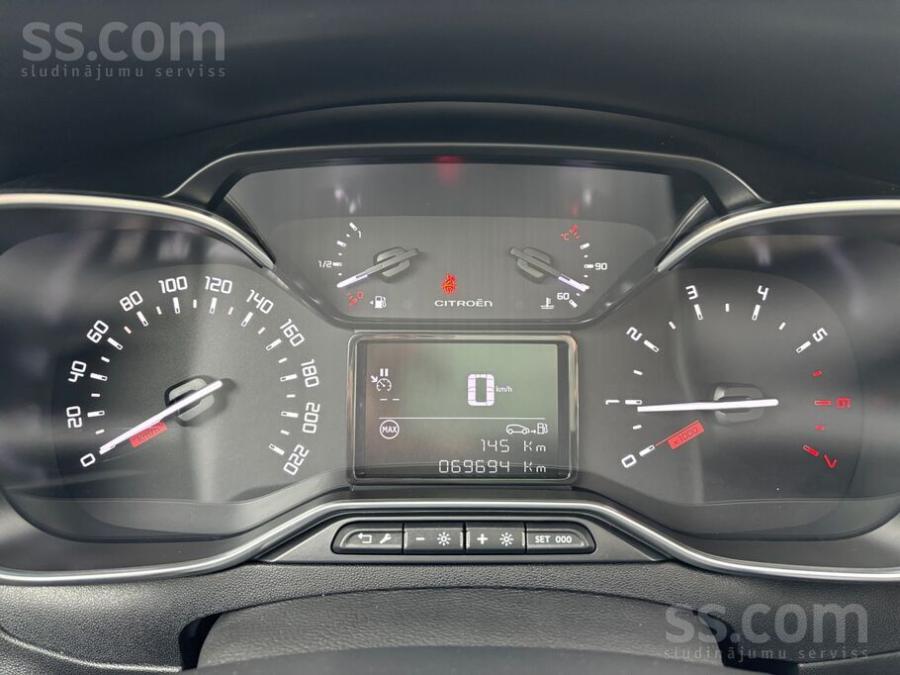 Sarkans Citroen C3 2020 Rīga, ar dzinēja tilpumu 1.20 L un nobraukumu 70 tūkst. km par 8800 €, foto 20 vietnē AUTOMOTO.COM.LV
