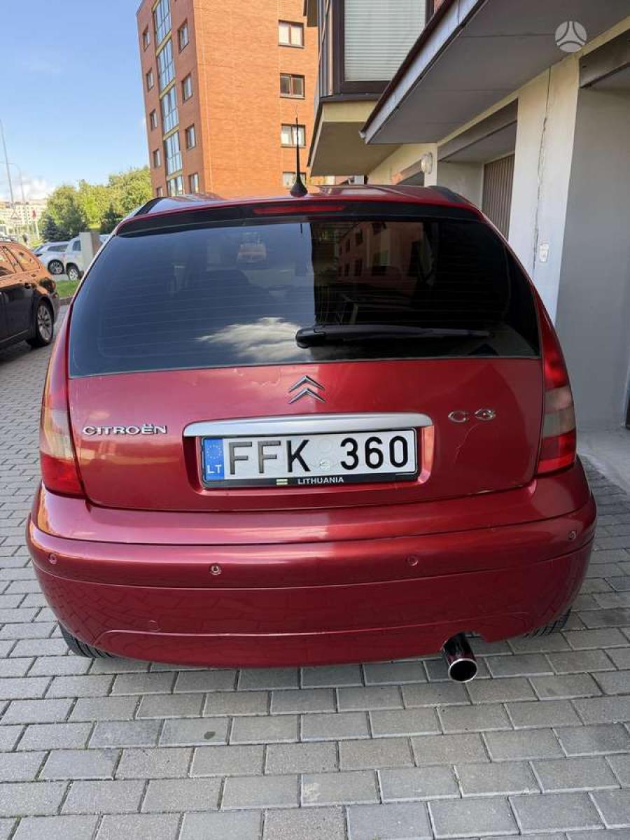 Sarkans Citroen C3 2002 Viļņa, ar dzinēja tilpumu 1.36 L un nobraukumu 197 tūkst. km par 1450 €, foto 9 vietnē AUTOMOTO.COM.LV