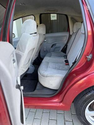 Sarkans Citroen C3 2002 Viļņa, ar dzinēja tilpumu 1.36 L un nobraukumu 197 tūkst. km par 1450 €, foto 11 vietnē AUTOMOTO.COM.LV