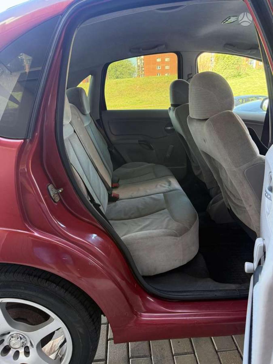 Sarkans Citroen C3 2002 Viļņa, ar dzinēja tilpumu 1.36 L un nobraukumu 197 tūkst. km par 1450 €, foto 12 vietnē AUTOMOTO.COM.LV
