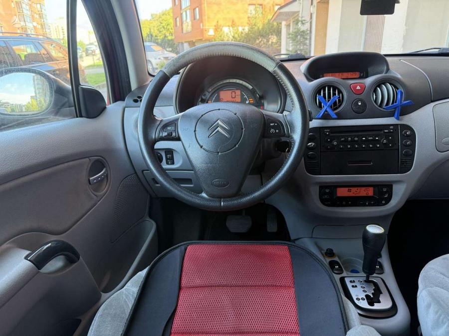 Sarkans Citroen C3 2002 Viļņa, ar dzinēja tilpumu 1.36 L un nobraukumu 197 tūkst. km par 1450 €, foto 15 vietnē AUTOMOTO.COM.LV