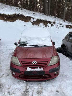 Red Citroen C3 2003 in Kaunas, with an engine capacity of 1.40 L and mileage of 330 thousand km for 220 €, photo 2 on AUTOMOTO.COM.LV