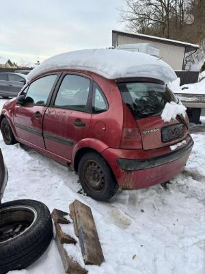 Red Citroen C3 2003 in Kaunas, with an engine capacity of 1.40 L and mileage of 330 thousand km for 220 €, photo 4 on AUTOMOTO.COM.LV