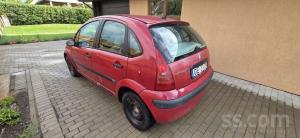Red Citroen C3 2003 in Saldus, with an engine capacity of 1.40 L and mileage of 310 thousand km for 500 €, photo 4 on AUTOMOTO.COM.LV