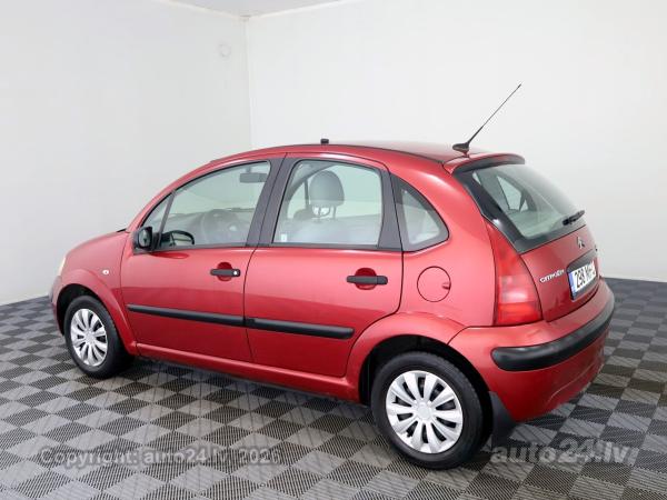 Sarkans Citroen C3 2005 Tallina, ar dzinēja tilpumu 1.10 L un nobraukumu 76 tūkst. km par 699 €, foto 4 vietnē AUTOMOTO.COM.LV