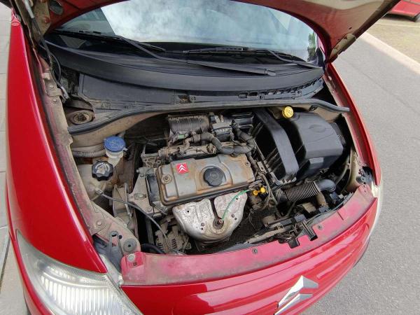 Sarkans Citroen C3 2006 Viļņa, ar dzinēja tilpumu 1.12 L un nobraukumu 93 tūkst. km par 800 €, foto 9 vietnē AUTOMOTO.COM.LV