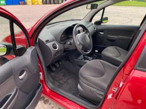 Red Citroen C3 2008 in Mazeikiai, with an engine capacity of 1.36 L and mileage of 112 thousand km for 1100 €, photo 3 on AUTOMOTO.COM.LV
