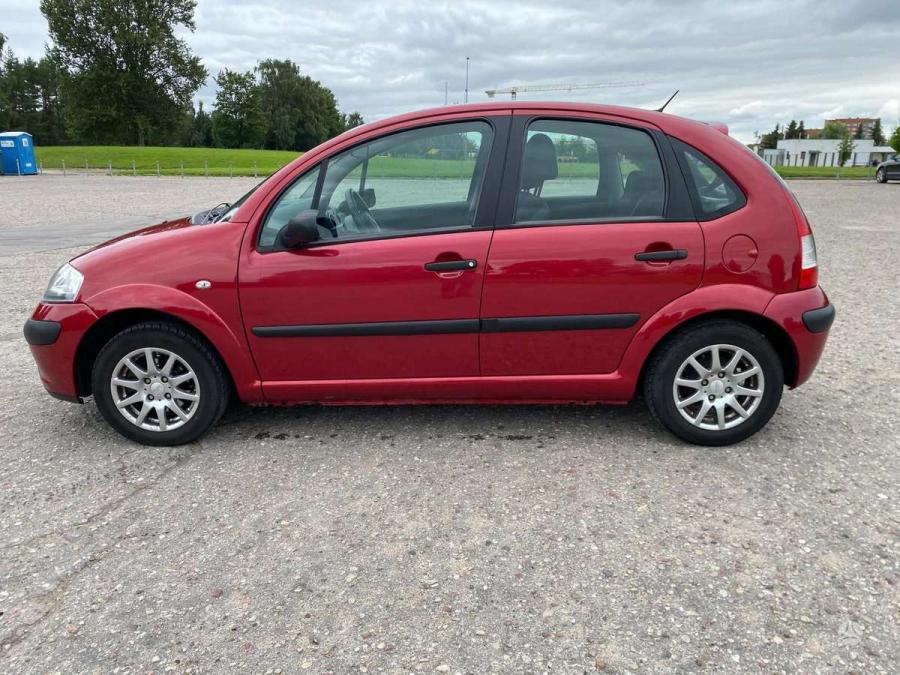 Red Citroen C3 2008 in Mazeikiai, with an engine capacity of 1.36 L and mileage of 112 thousand km for 1100 €, photo 7 on AUTOMOTO.COM.LV