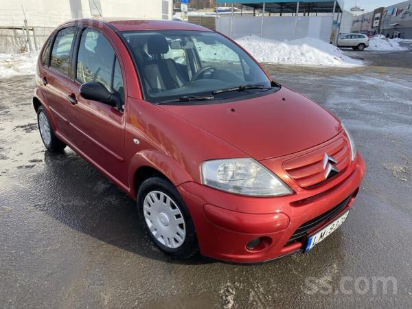 Красный Ситроен С3 2009 в Рига, объемом двигателя 1.40 л и пробегом 228 тыс. км за 1500 €, фото 1 на AUTOMOTO.COM.LV