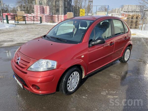 Красный Ситроен С3 2009 в Рига, объемом двигателя 1.40 л и пробегом 228 тыс. км за 1500 €, фото 2 на AUTOMOTO.COM.LV