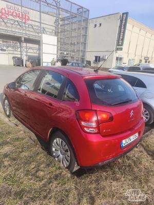 Sarkans Citroen C3 2010 Kauņa, ar dzinēja tilpumu 1.60 L un nobraukumu 141 tūkst. km par 1250 €, foto 5 vietnē AUTOMOTO.COM.LV