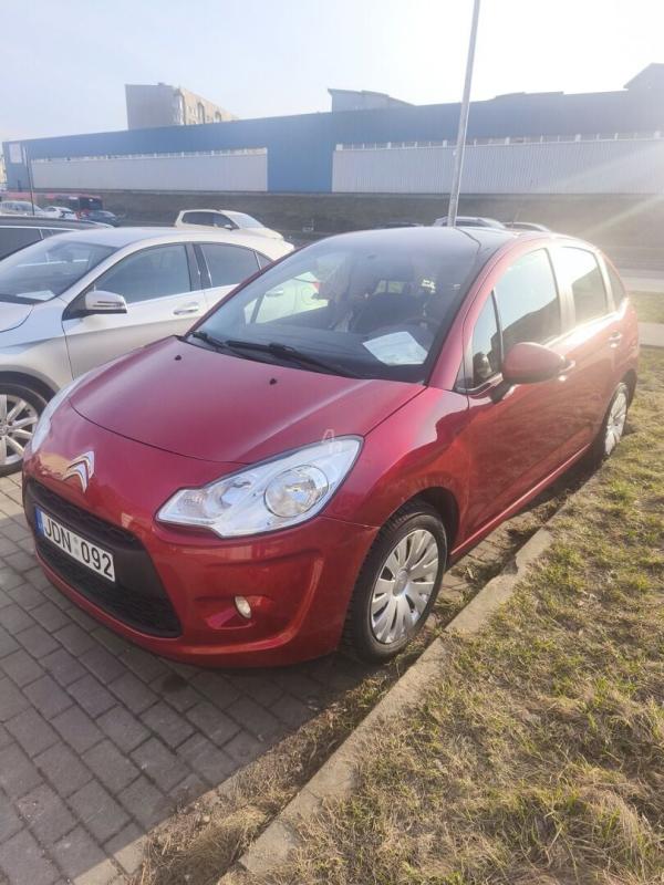 Red Citroen C3 2010 in Vilnius, with an engine capacity of 1.60 L and mileage of 141 thousand km for 1190 €, photo 1 on AUTOMOTO.COM.LV
