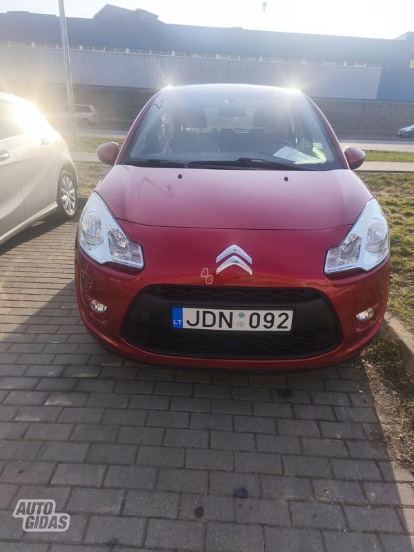 Red Citroen C3 2010 in Vilnius, with an engine capacity of 1.60 L and mileage of 141 thousand km for 1190 €, photo 2 on AUTOMOTO.COM.LV