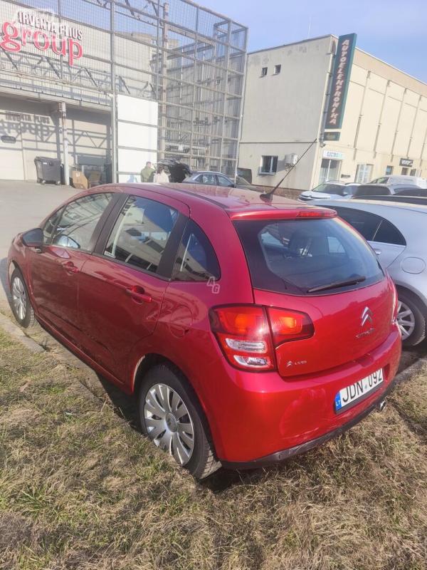 Red Citroen C3 2010 in Vilnius, with an engine capacity of 1.60 L and mileage of 141 thousand km for 1190 €, photo 5 on AUTOMOTO.COM.LV