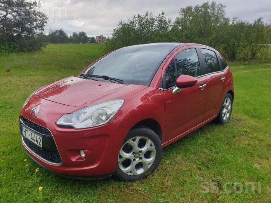 Red Citroen C3 2011 in Riga, with an engine capacity of 1.60 L and mileage of 165 thousand km for 990 €, photo 6 on AUTOMOTO.COM.LV