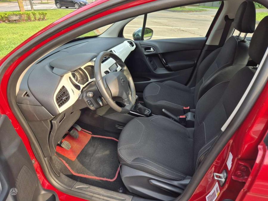 Sarkans Citroen C3 2013 Alīta, ar dzinēja tilpumu 1.40 L un nobraukumu 251 tūkst. km par 2600 €, foto 10 vietnē AUTOMOTO.COM.LV