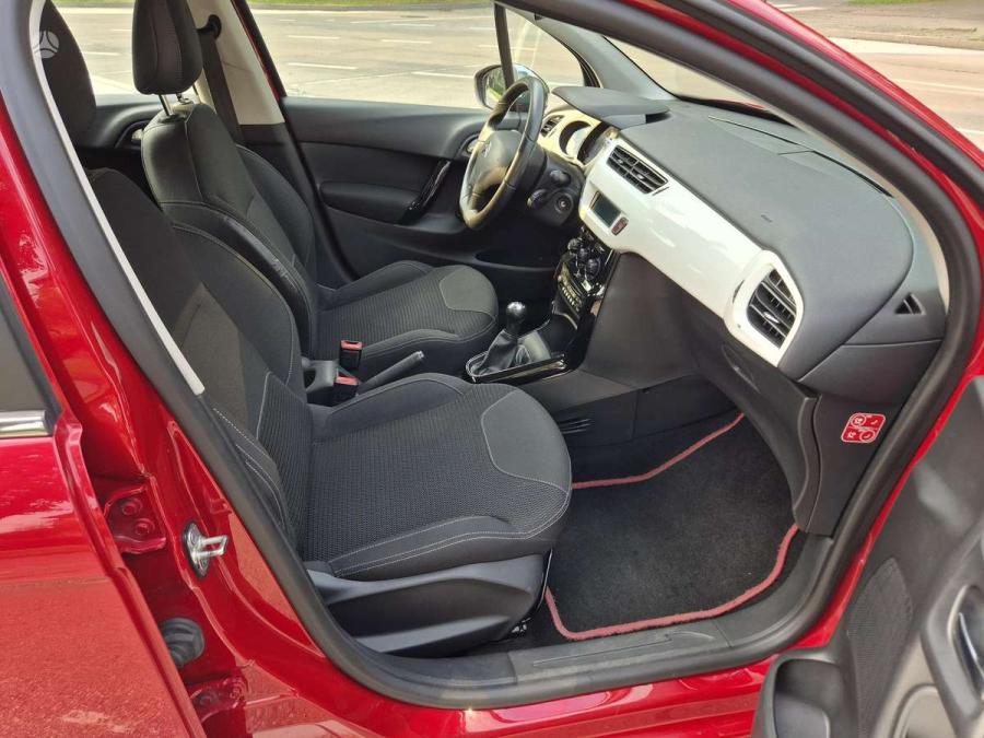 Sarkans Citroen C3 2013 Alīta, ar dzinēja tilpumu 1.40 L un nobraukumu 251 tūkst. km par 2600 €, foto 20 vietnē AUTOMOTO.COM.LV