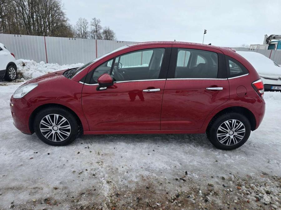 Red Citroen C3 2016 in Taurage, with an engine capacity of 1.00 L and mileage of 125 thousand km for 4200 €, photo 4 on AUTOMOTO.COM.LV