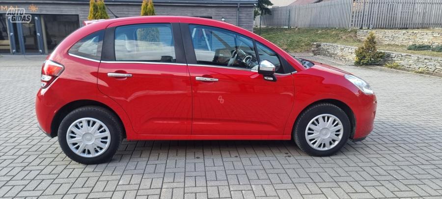 Red Citroen C3 2016 in Kedainiai, with an engine capacity of 1.60 L and mileage of 248 thousand km for 4199 €, photo 7 on AUTOMOTO.COM.LV
