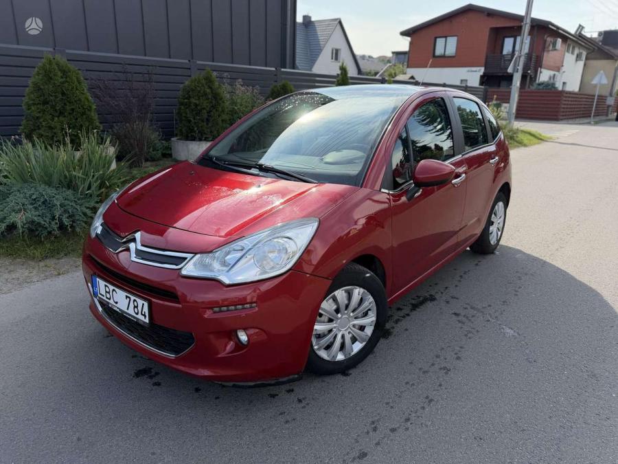 Red Citroen C3 2016 in Kaunas, with an engine capacity of 1.20 L and mileage of 195 thousand km for 2850 €, photo 1 on AUTOMOTO.COM.LV