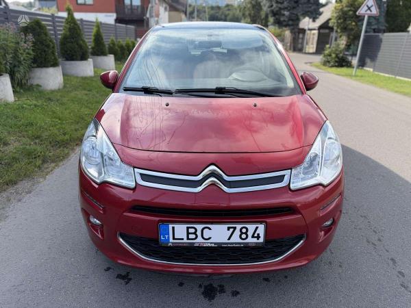 Red Citroen C3 2016 in Kaunas, with an engine capacity of 1.20 L and mileage of 195 thousand km for 2850 €, photo 3 on AUTOMOTO.COM.LV