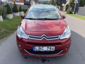 Red Citroen C3 2016 in Kaunas, with an engine capacity of 1.20 L and mileage of 195 thousand km for 2850 €, photo 4 on AUTOMOTO.COM.LV