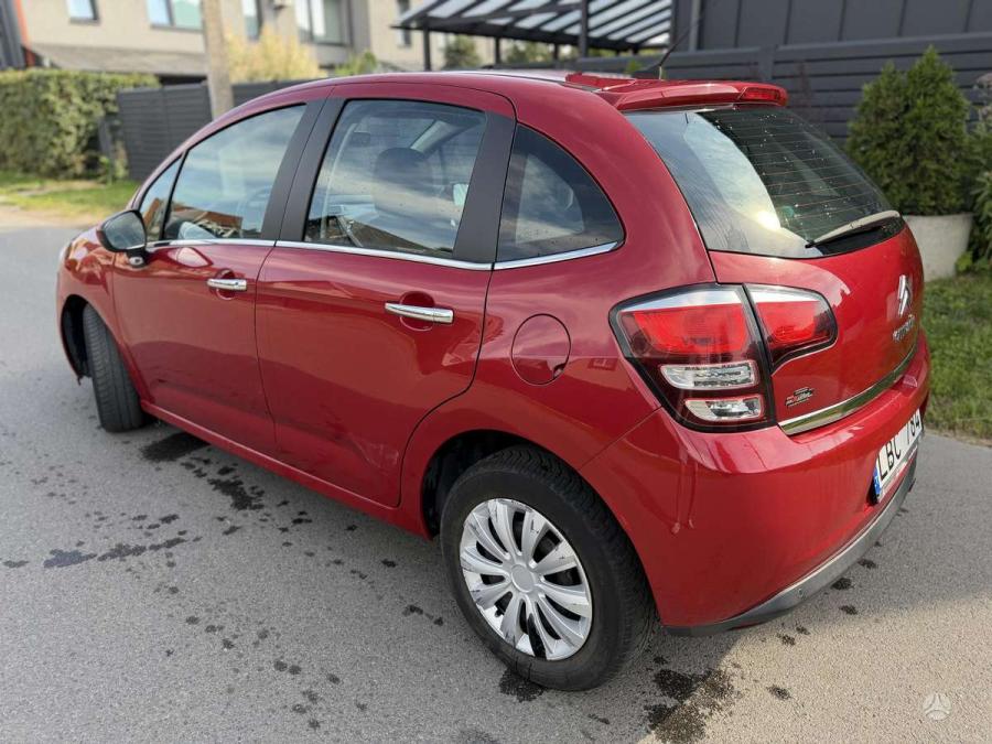 Red Citroen C3 2016 in Kaunas, with an engine capacity of 1.20 L and mileage of 195 thousand km for 2850 €, photo 10 on AUTOMOTO.COM.LV