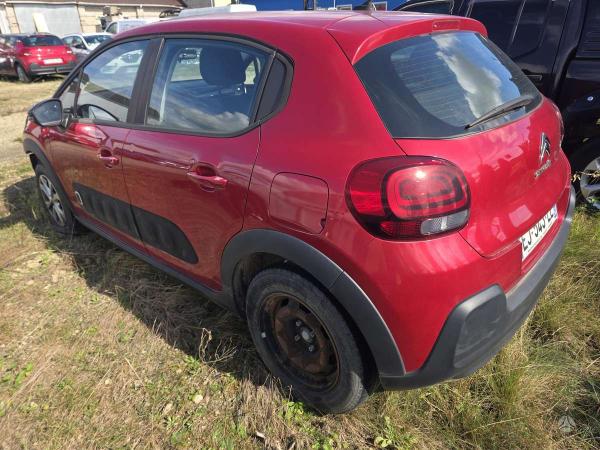 Citroen C3 2017 Tauragė vietnē Sarkans Citroen C3 2017 Tauragė, ar dzinēja tilpumu 1.20 L un nobraukumu 106 tūkst. km par 3400 €, foto 6 vietnē AUTOMOTO.COM.LV