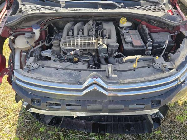 Citroen C3 2017 Tauragė vietnē Sarkans Citroen C3 2017 Tauragė, ar dzinēja tilpumu 1.20 L un nobraukumu 106 tūkst. km par 3400 €, foto 8 vietnē AUTOMOTO.COM.LV