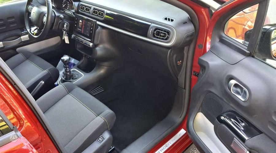 Красный Ситроен С3 2019 в Таураге, объемом двигателя 1.50 л и пробегом 220 тыс. км за 5600 €, фото 14 на AUTOMOTO.COM.LV