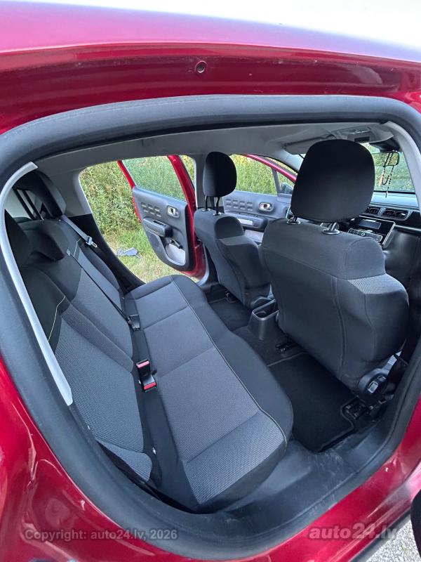 Citroen C3 2019 in Tallinn on AUTOMOTO.COM.LV Red Citroen C3 2019 in Tallinn, with an engine capacity of 1.20 L and mileage of 132 thousand km for 7000 €, photo 11 on AUTOMOTO.COM.LV