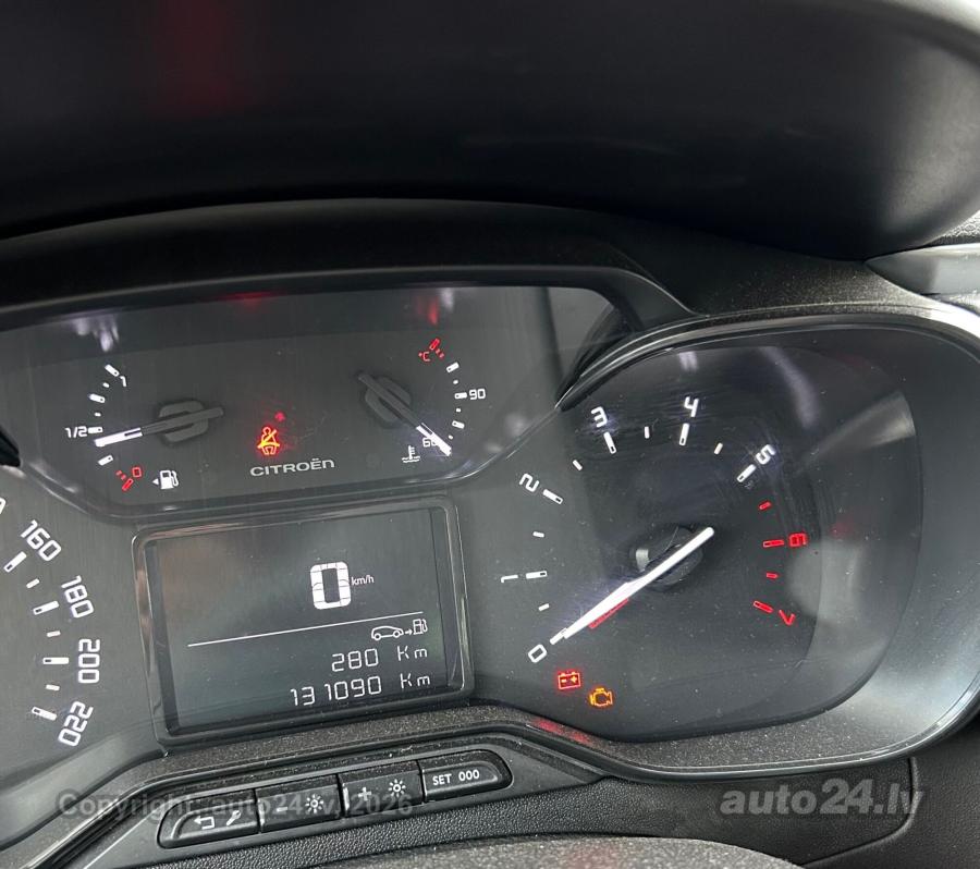 Красный Ситроен С3 2019 в Таллин, объемом двигателя 1.20 л и пробегом 132 тыс. км за 7000 €, фото 20 на AUTOMOTO.COM.LV