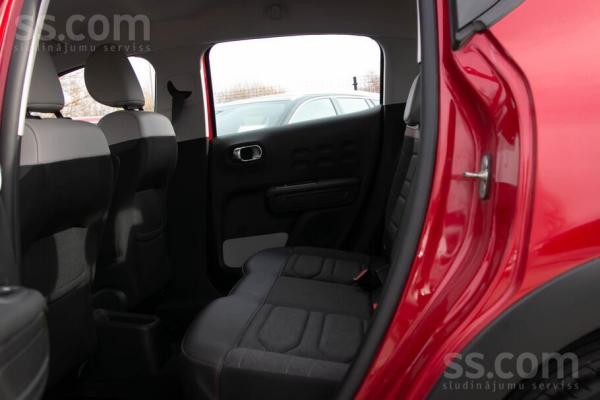 Red Citroen C3 2020 in Tukums, with an engine capacity of 1.20 L and mileage of 69 thousand km for 10490 €, photo 10 on AUTOMOTO.COM.LV