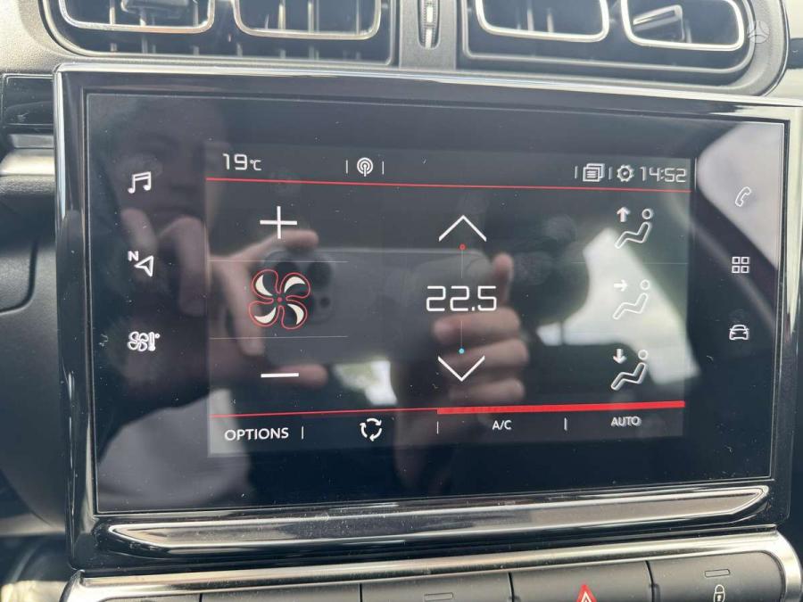 Sarkans Citroen C3 2021 Klaipėda, ar dzinēja tilpumu 1.20 L un nobraukumu 97 tūkst. km par 8300 €, foto 16 vietnē AUTOMOTO.COM.LV